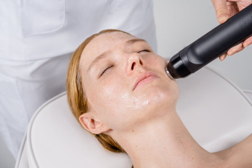 Glo2Facial – Renewal Skin Spa