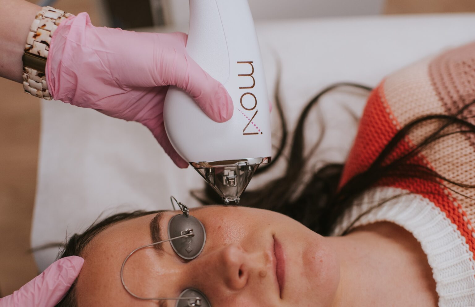 Moxi – Renewal Skin Spa